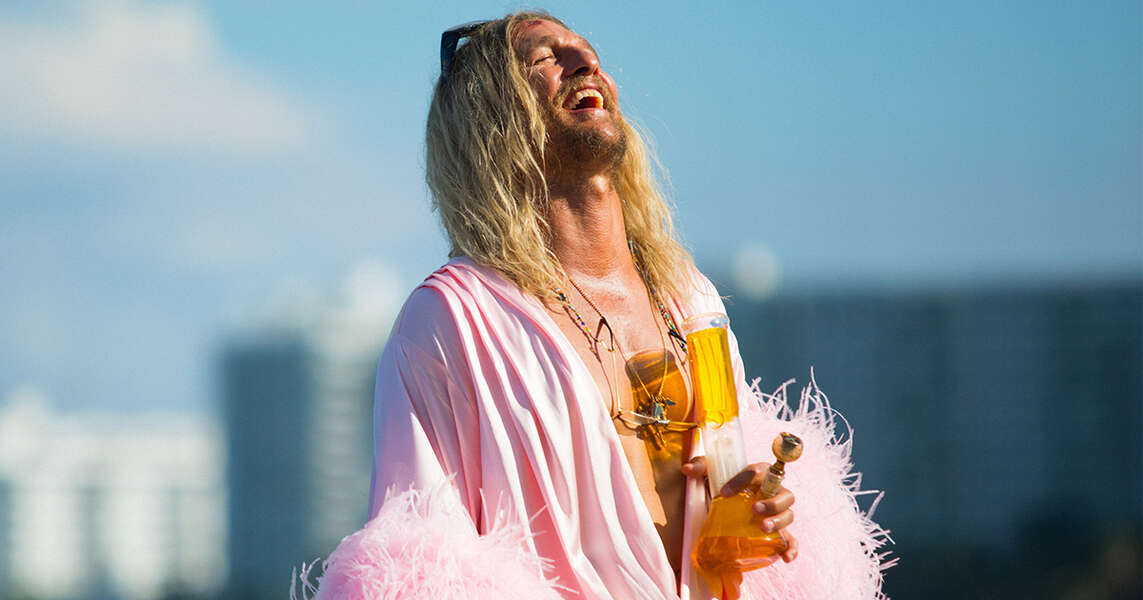 The Beach Bum Trailer: First Look at Wild Matthew McConaughey Movie ...