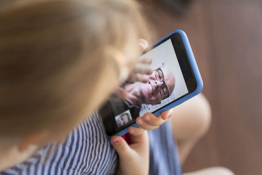 Apple FaceTime Bug Allows People To Eavesdrop: How to Protect Yourself ...