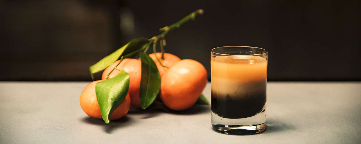 How to Make a B-52 Shot Cocktail: Kahlua, Baileys, Grand Marnier Shot ...
