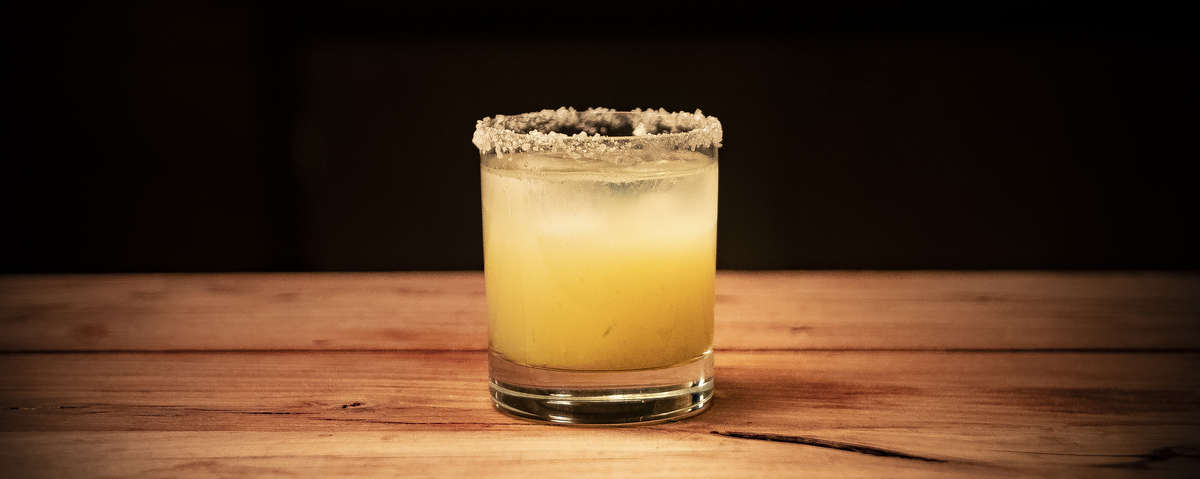 How to Rim a Cocktail Glass the Best Way - Thrillist