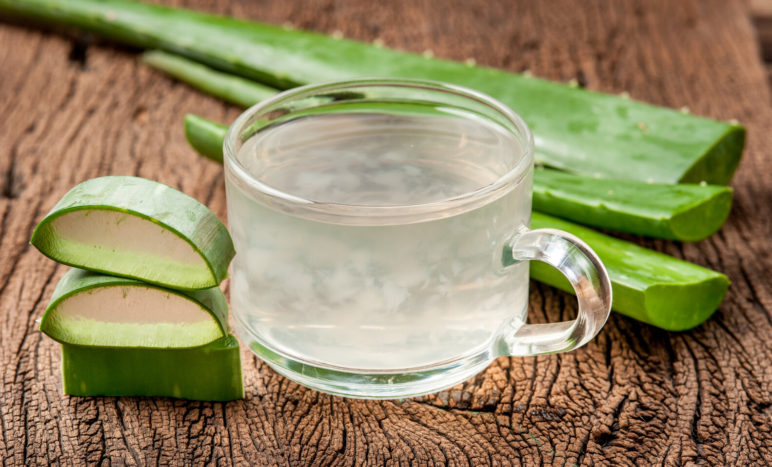Aloe Vera Juice Benefits: Why Aloe Vera Juice Is a Perfect Summer Drink ...