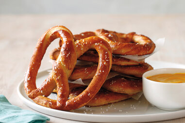 National Best Friend Day Food Deals 2019: Get Free Food With Your BFF ...