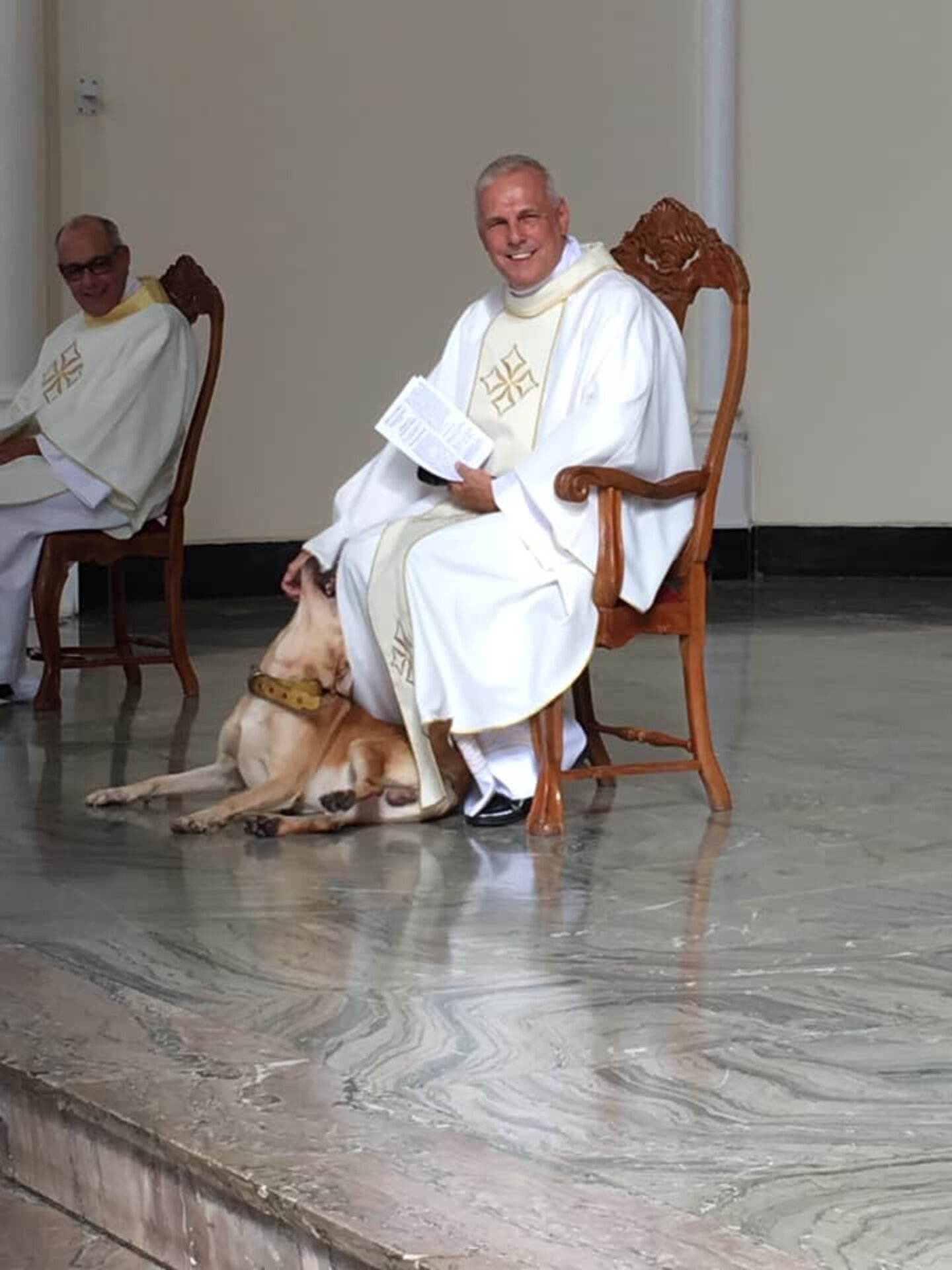 Priest Has Best Reaction After Playful Dog Crashes Church Service - The ...