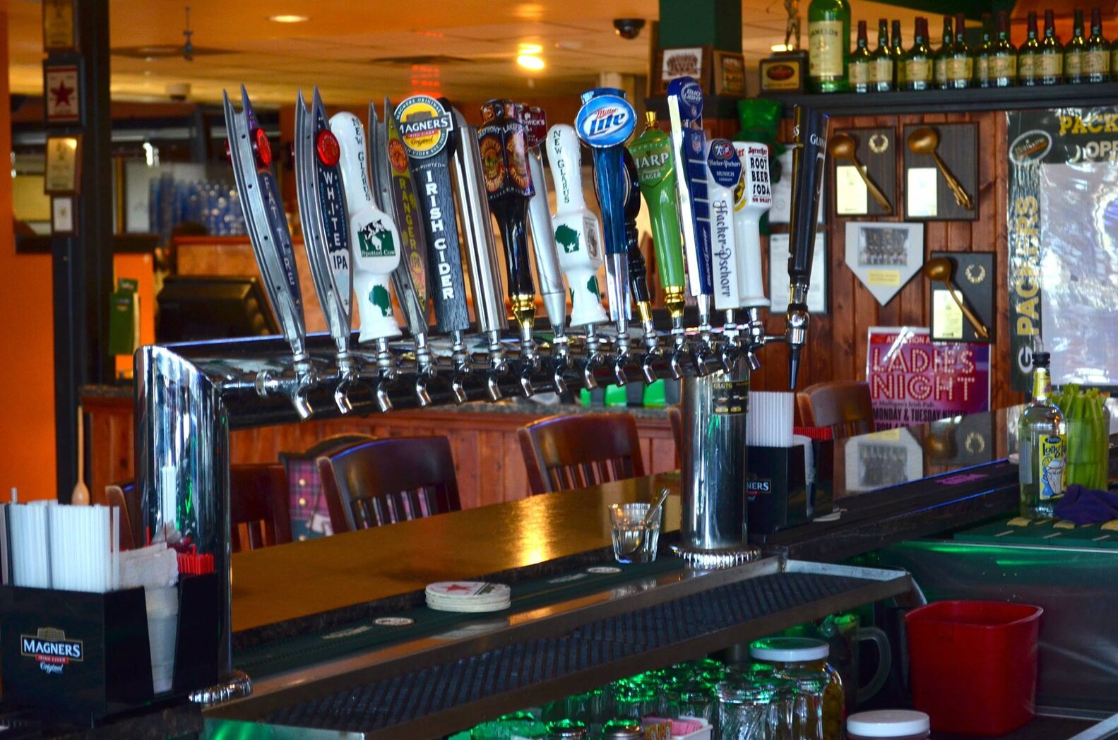Best Happy Hours in Milwaukee: Cheap Drink Specials in Every ...
