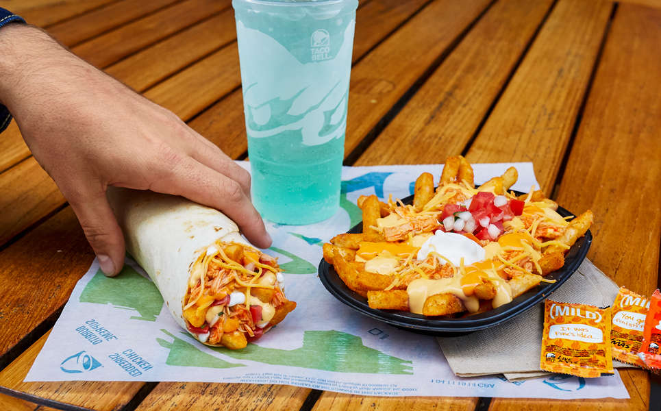 Taco Bell Is Testing New Buffalo Chicken & Vampire Steaked Nacho Fries ...