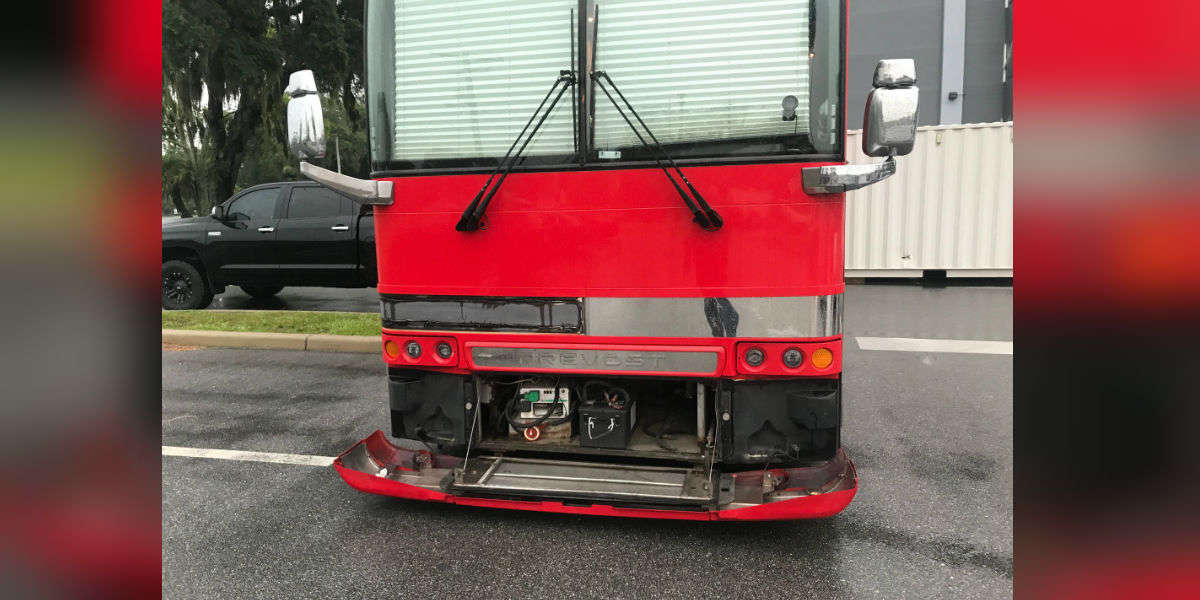 Band Finds Kittens Stuck Inside Tour Bus - The Dodo