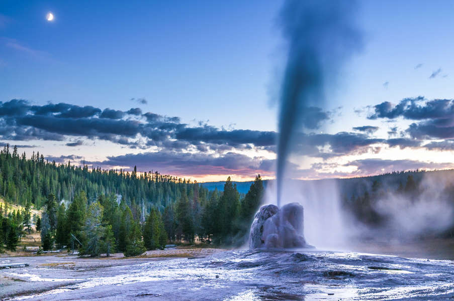Visit Yellowstone: Things to Know Before Traveling to Yellowstone ...