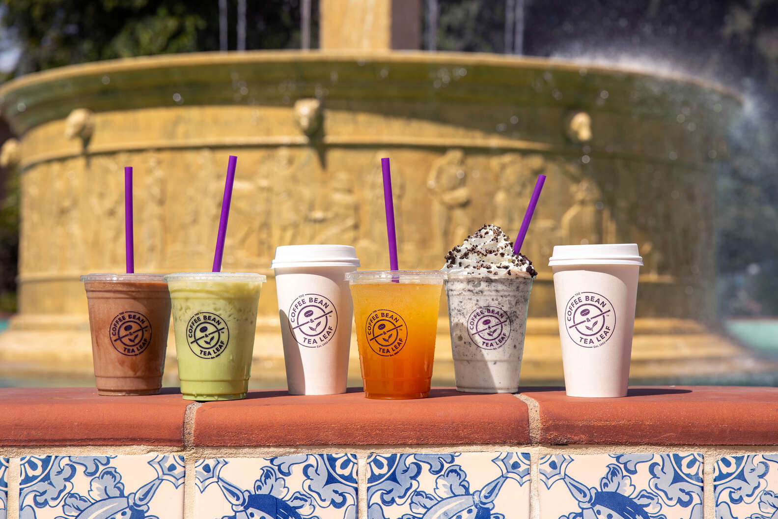 Coffee Bean Friends Drink Review: The Friends Anniversary Coffee Drinks ...
