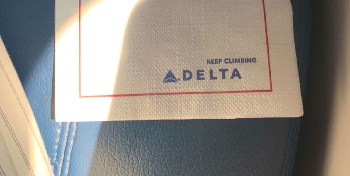 Delta Cocktail Napkin Message Confuses Passengers - Thrillist