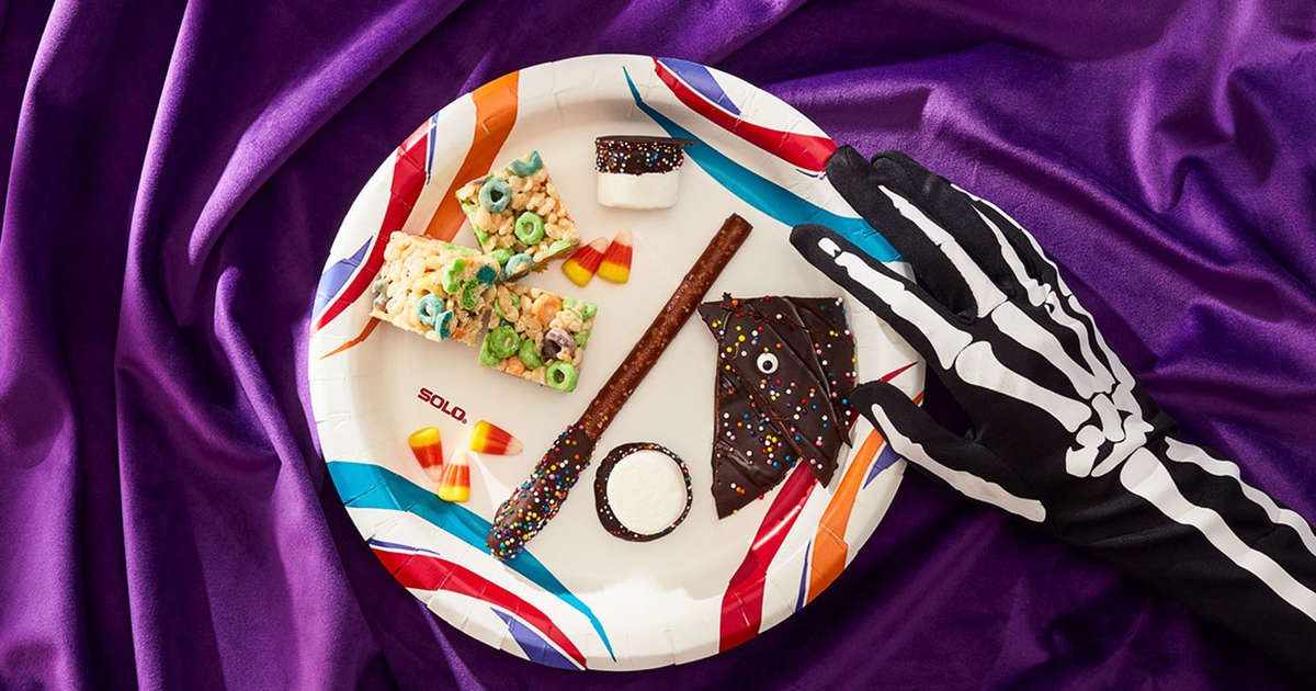 11 Tips for Hosting a Halloween Party - Thrillist
