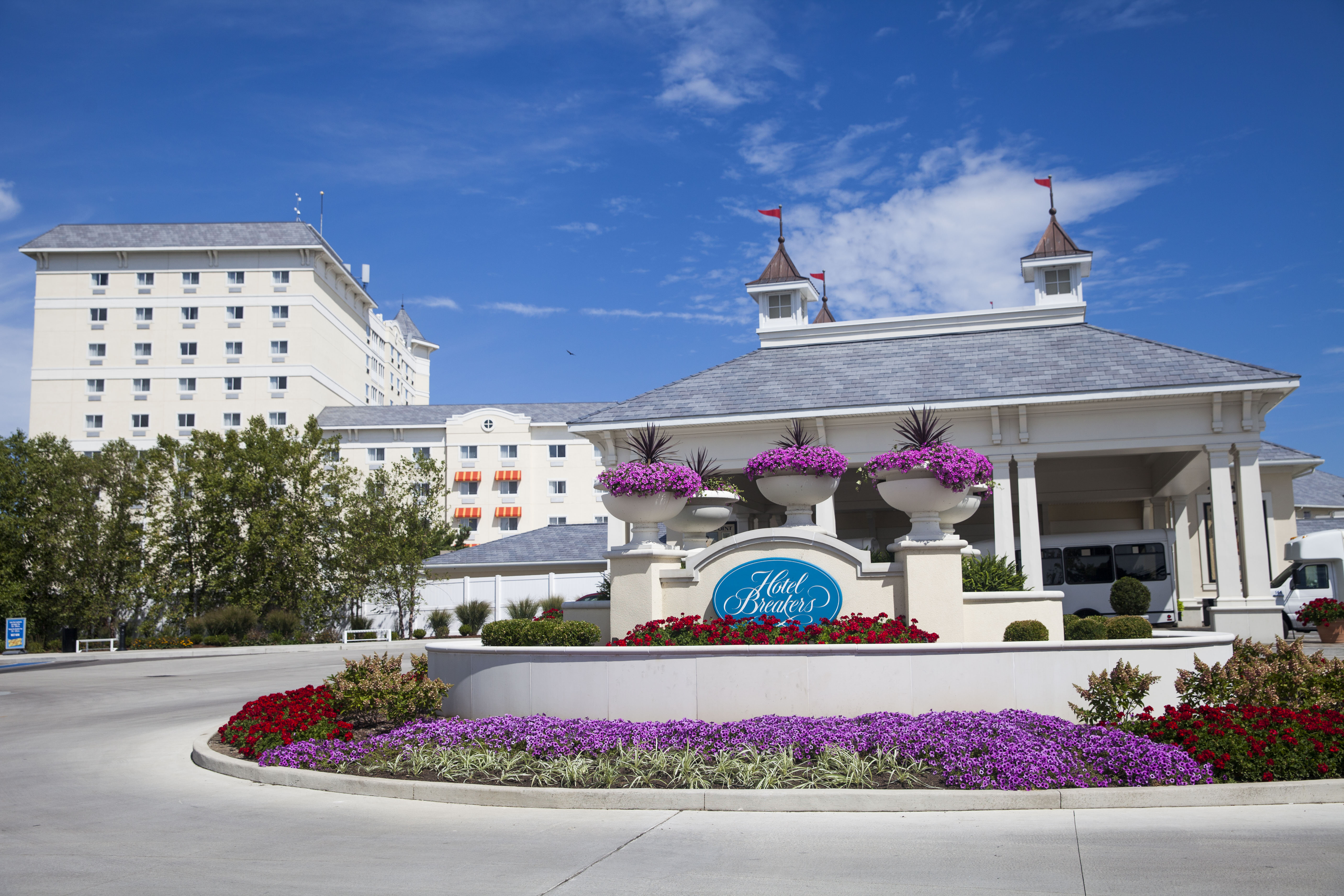 Cedar Point Weekend Guide: Best Food to Eat and Where to Stay - Thrillist
