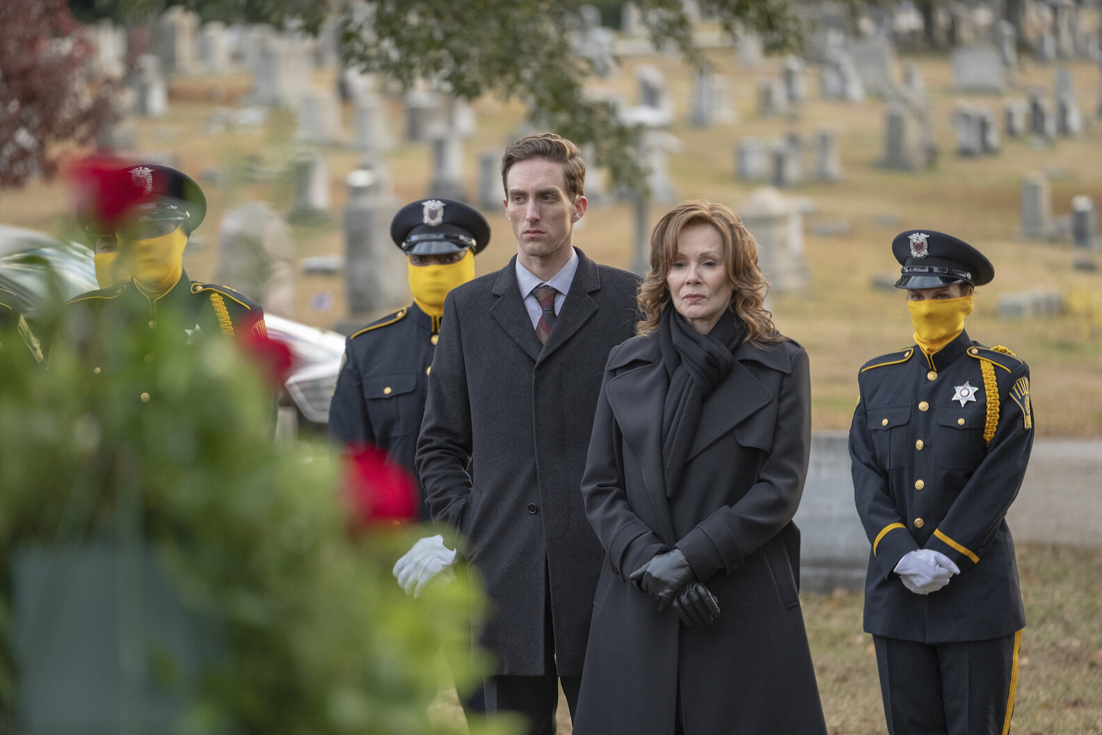 'Watchmen': Jean Smart on Laurie Blake's Owl 'Who' & Dr. Manhattan Toy ...