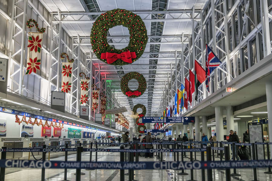 Holiday Travel 2019: What's the Best Day to Fly This Holiday Season ...
