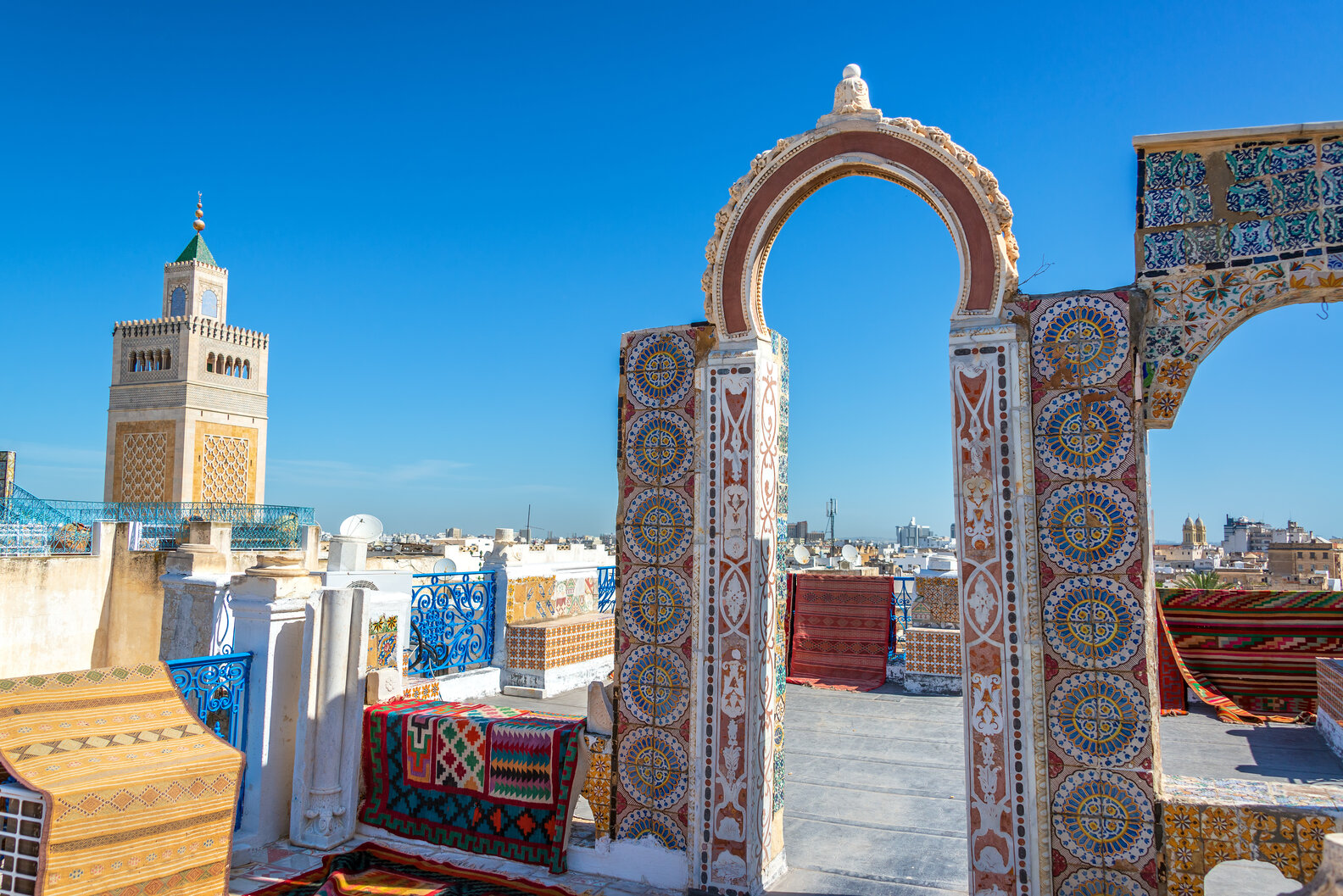 Things to Do in Tunis, Tunisia: Shopping, Sand, Street Food & More ...