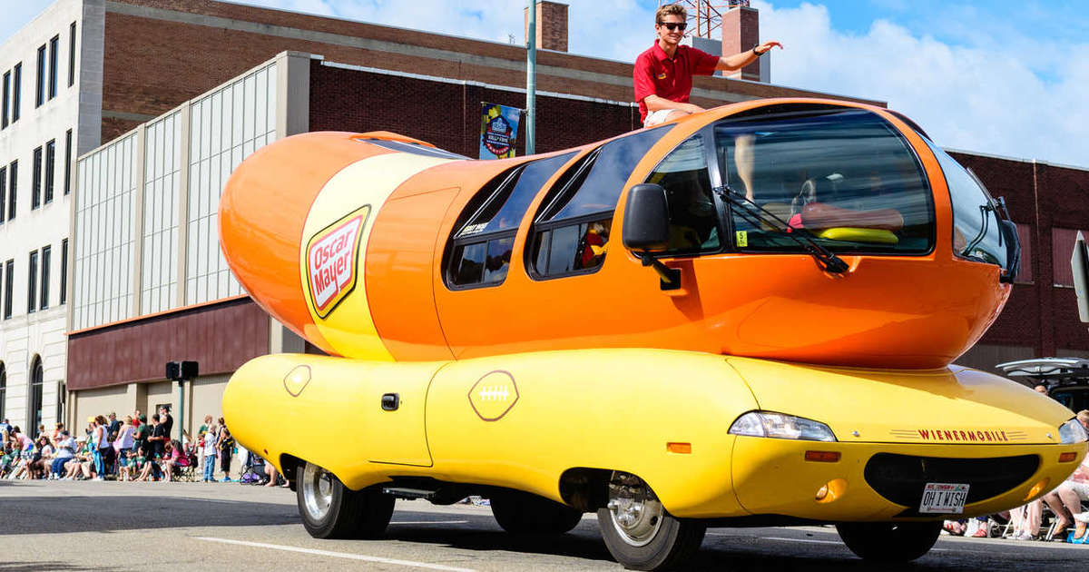 Oscar Mayer Wienermobile Job: Get Paid to Drive It Across the Country ...