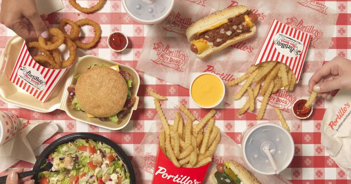 Portillo's Beef Bus: Which City Will the Chicago Food Truck Hit Next ...