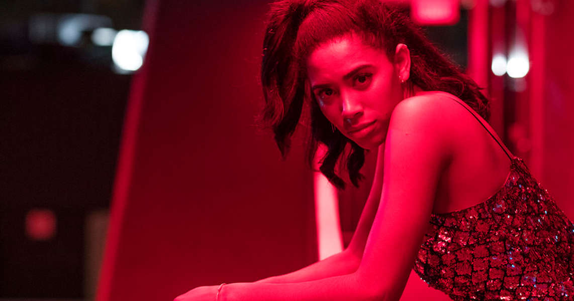 'Dare Me' Review: Why USA's Insane Cheerleading Show is Worth Watching ...