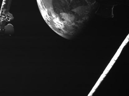BepiColombo Earth Flyby Takes Beautiful Image of Earth From Space ...