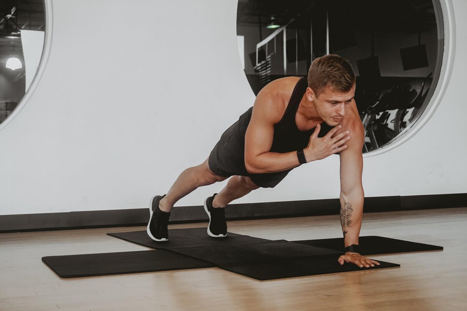 Virtual Fitness Classes in Houston: Best Live Streams for Home Workouts ...