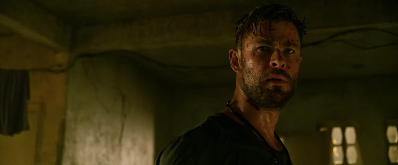 'Extraction' Ending, Explained: Does Tyler Live at the End of the Movie ...