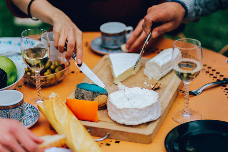 How to Eat, Buy & Store Cheese: Tips for Cheese Lovers Everywhere ...