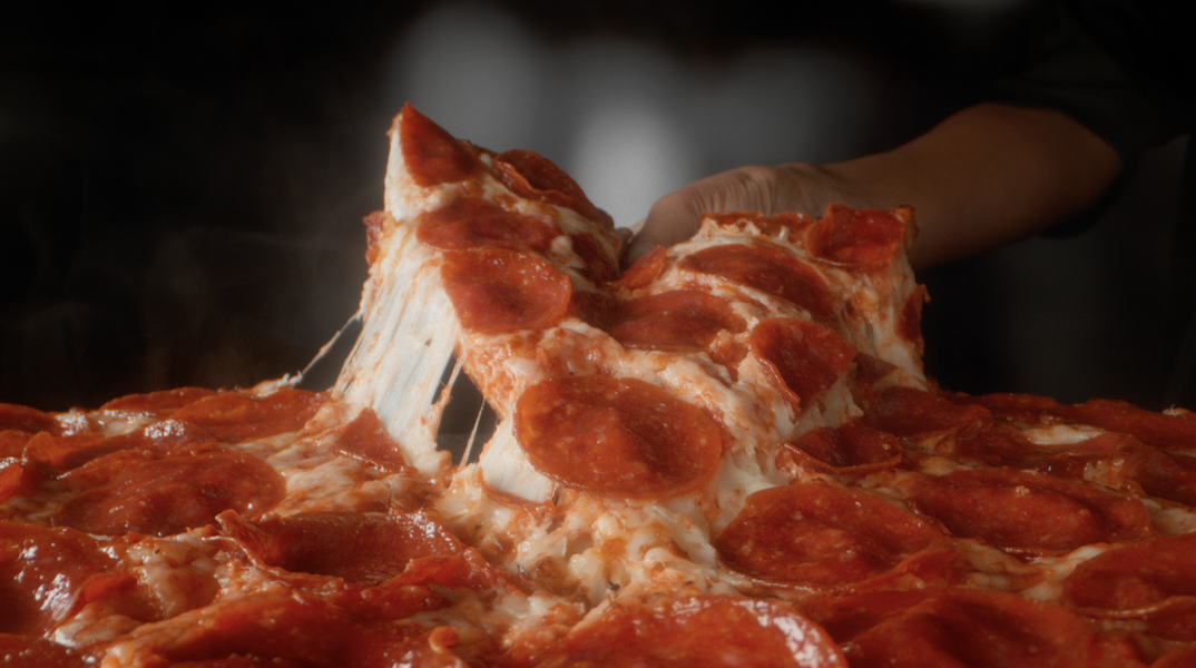 Papa John's 'Shaq-a-Roni' Pizza: What to Know About Shaq's New Pizza ...