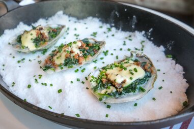 Best Places to Eat Oysters in Boston - Thrillist