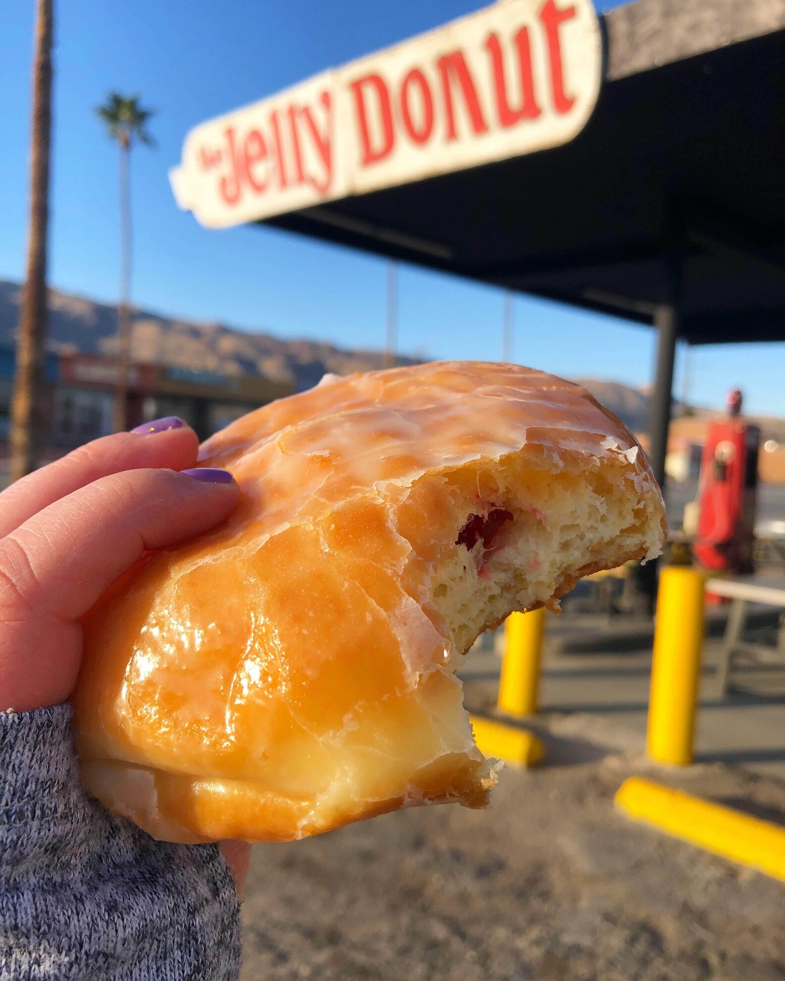 Best Local Donut Shops: Good Places to Stop & Get Donuts on a Road Trip ...