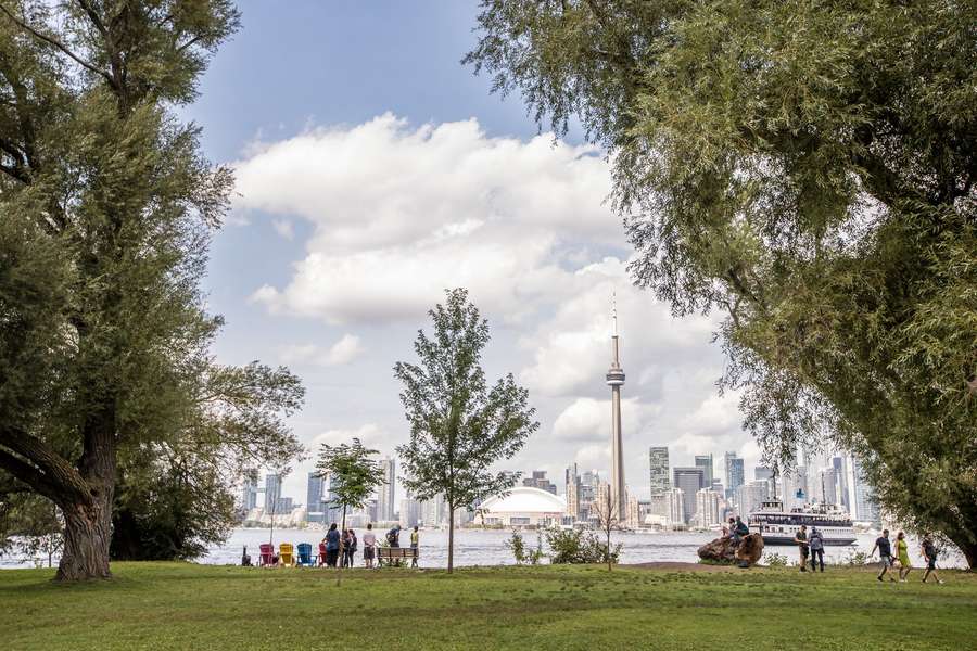 Things to Do Outside In Toronto: Best Parks & Beaches to Visit Now ...