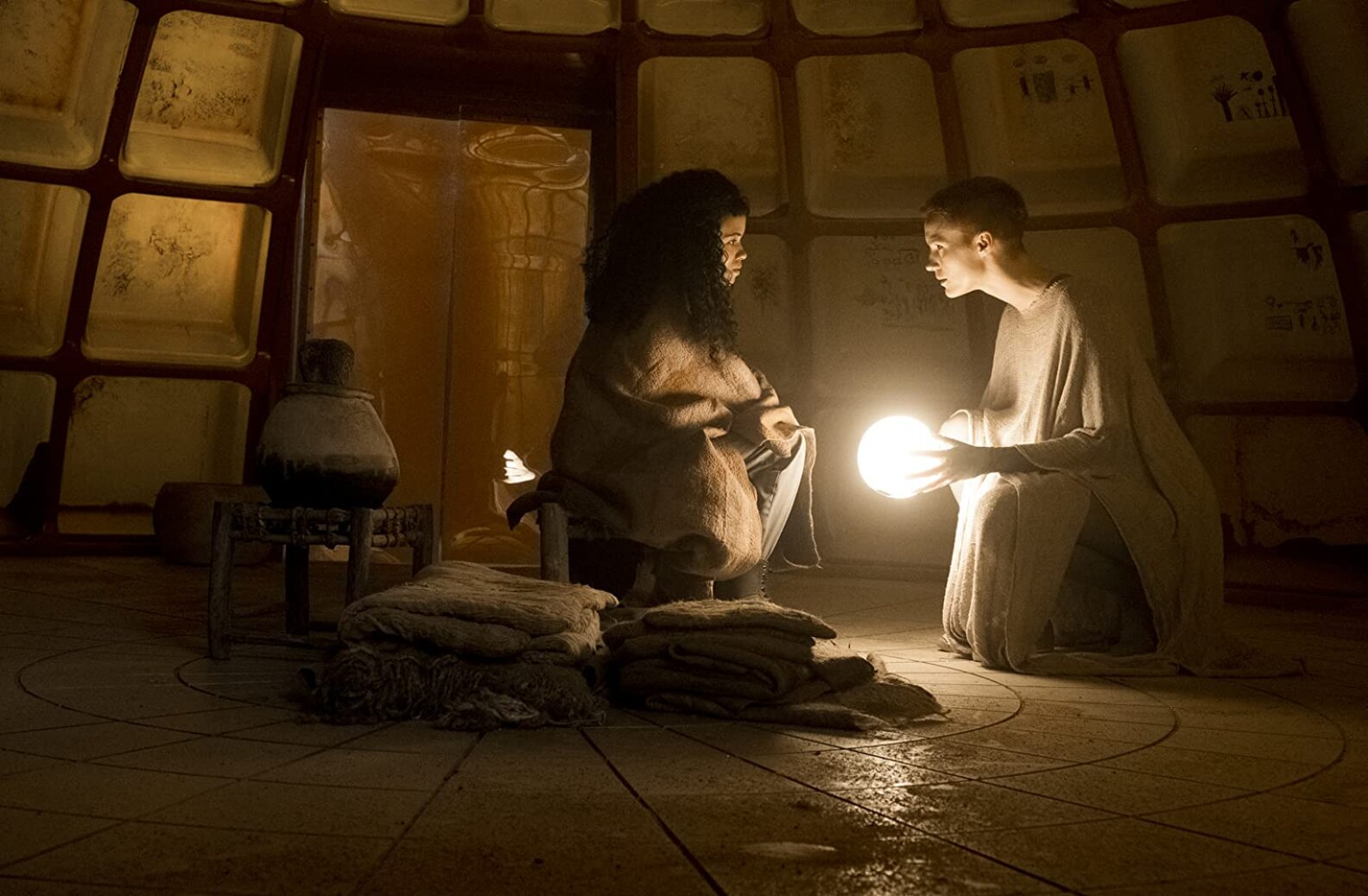 'Raised by Wolves' Review: Breaking Down the HBO Max Sci-Fi Series ...