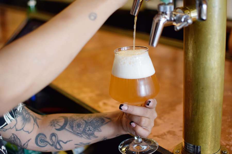 Best Beer Bars in NYC: Where to Drink the Best Craft Beer in the City ...