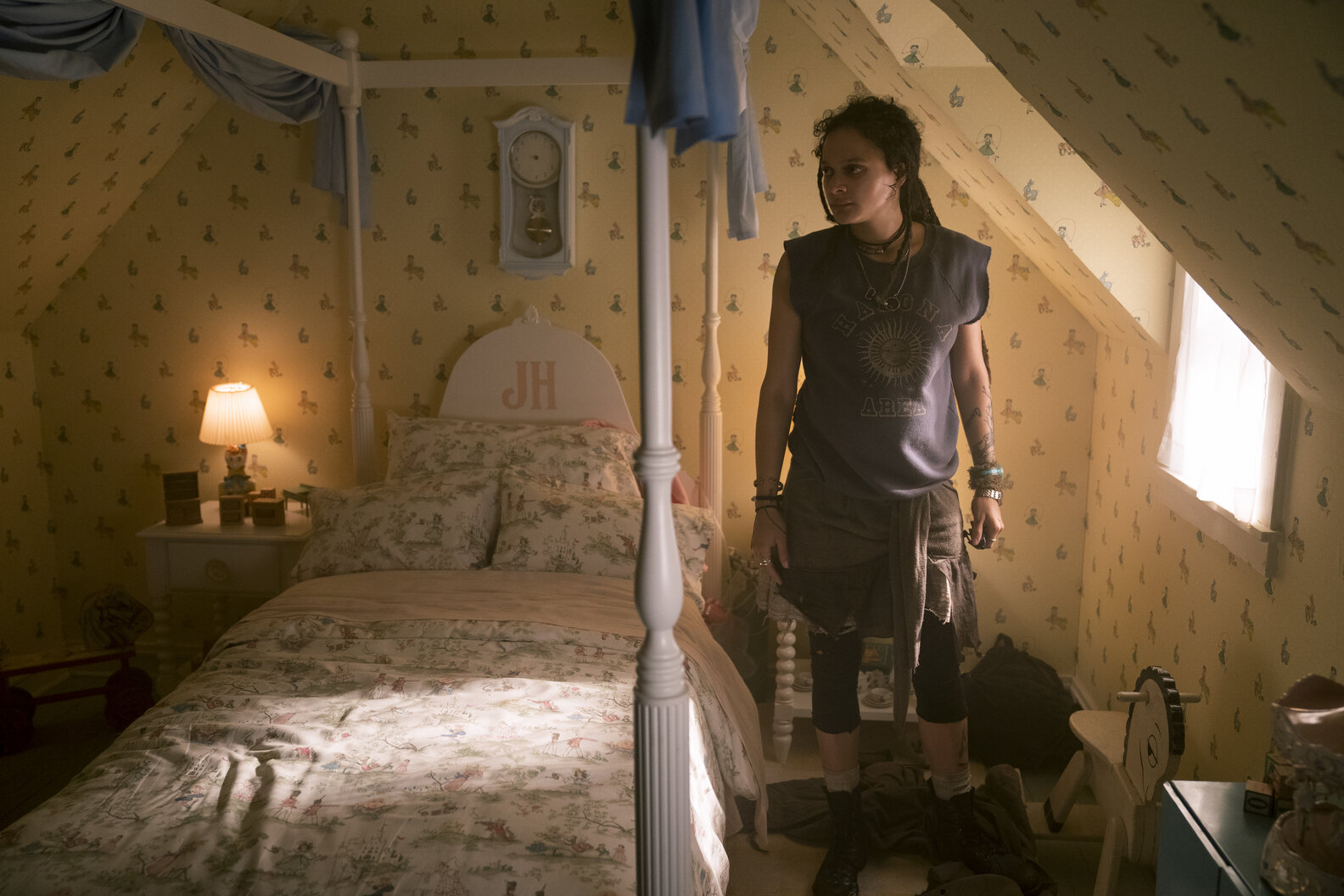 'Utopia' Ending, Explained: Finale Sets up a More Mysterious Season 2 ...