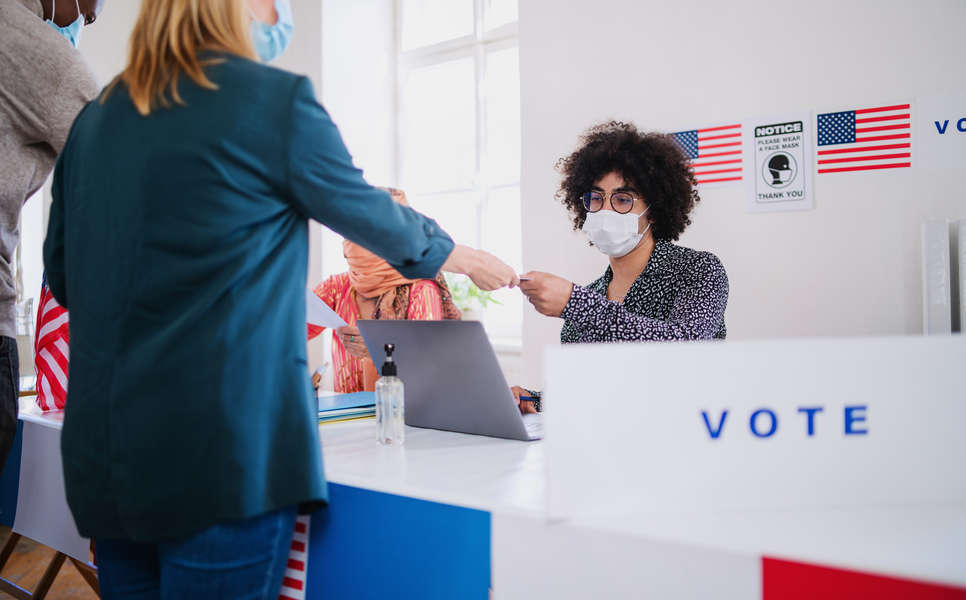 2020 Voting Tips: What To Bring With You In Line To Vote This Year ...