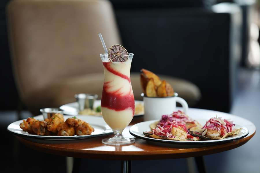 Best Bars in Chicago: Cool New Places to Drink & Our All-Time Favorites ...