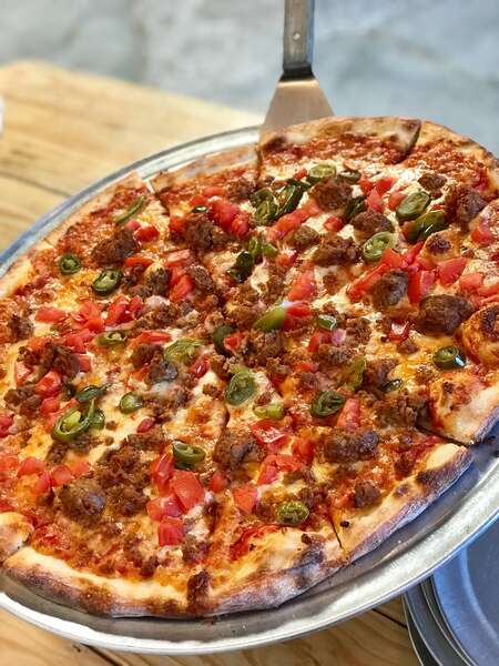 Vito’s Pizza: Los Angeles, CA - Thrillist