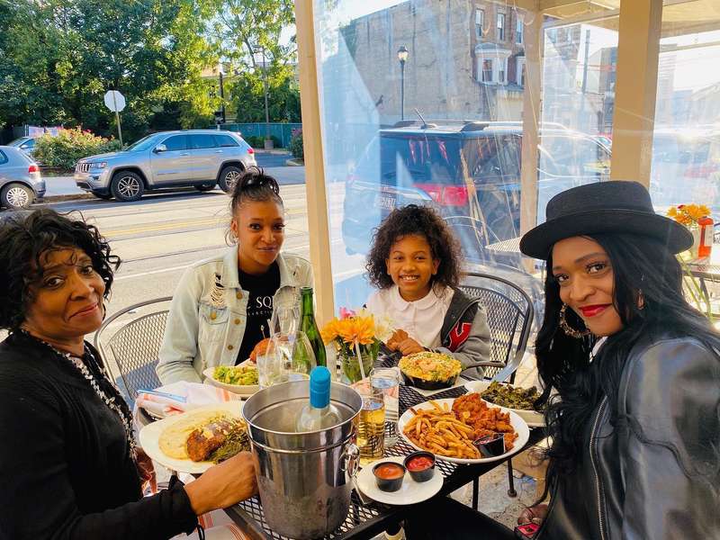 Booker's Restaurant & Bar: A Philadelphia, PA - Thrillist