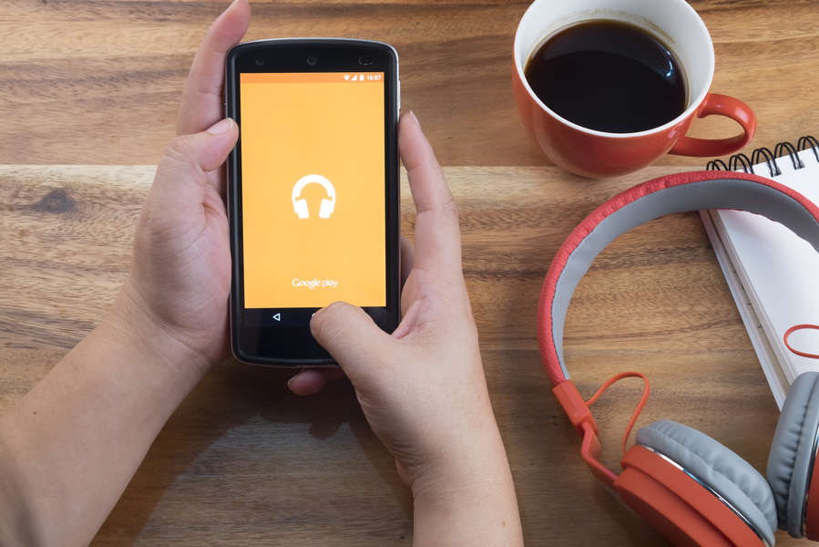 Google's New 'Hum to Search' Feature Lets You Find Songs from Its Tune ...