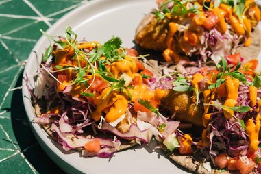 LA Food Bucket List: Best Things To Eat & Iconic Places to Go Now ...