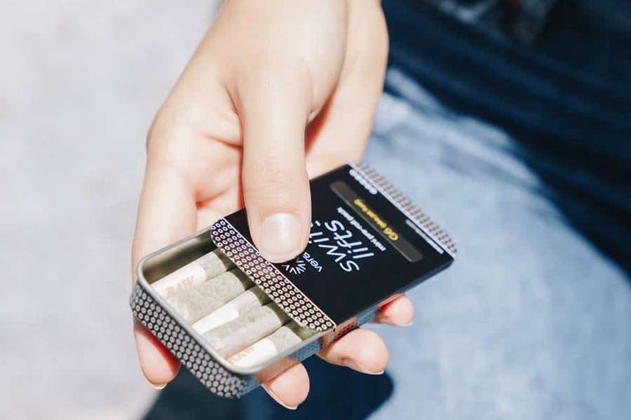 Best Mini Pre Rolled Joints: Miniature Pre-Rolls to Help Your Holiday ...