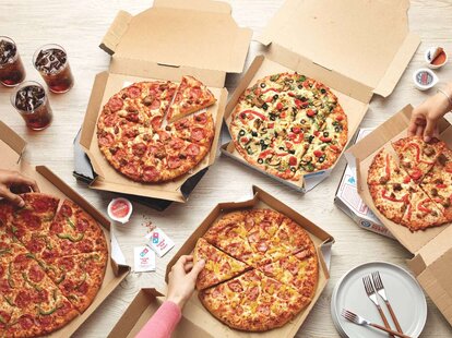 Best Black Friday Pizza Deals 2020: Where to Get Free and Cheap Pizza ...