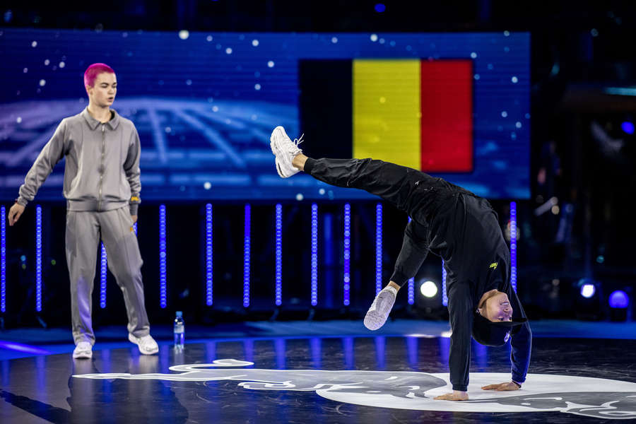 Olympics Add Breakdancing, Skateboarding & More for 2024 in Paris ...