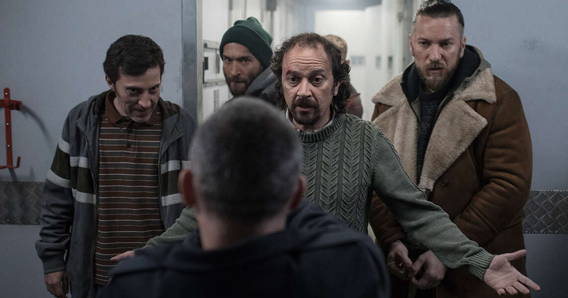 'Below Zero' Review: Netflix Thriller Locks You In a Prison Transport ...