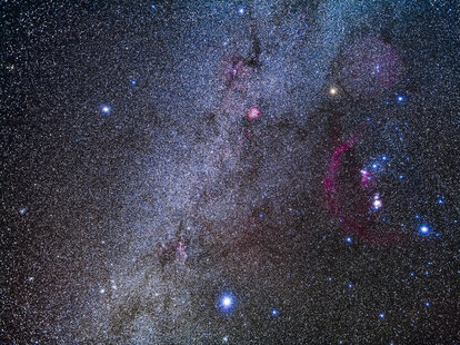 Watch the Moon Move Across a Big Hexagon of Stars This Week - Thrillist