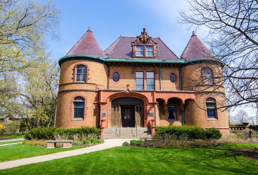 Best Chicago Suburbs You Should Actually Visit - Thrillist