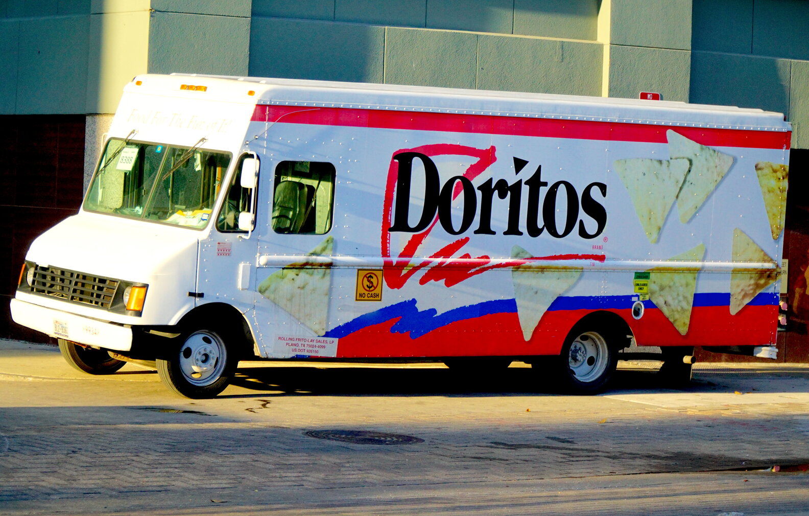 Oklahoma Man Steals Doritos Truck & Leads Police on a 100-Mile Chase ...