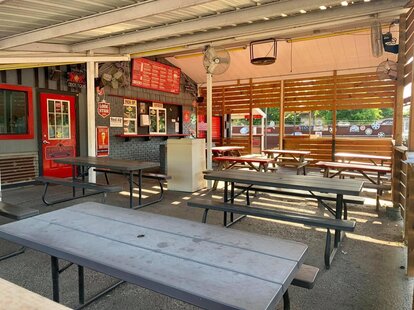 Hubcap Grill & Beer Yard: A Restaurant in Houston, TX - Thrillist