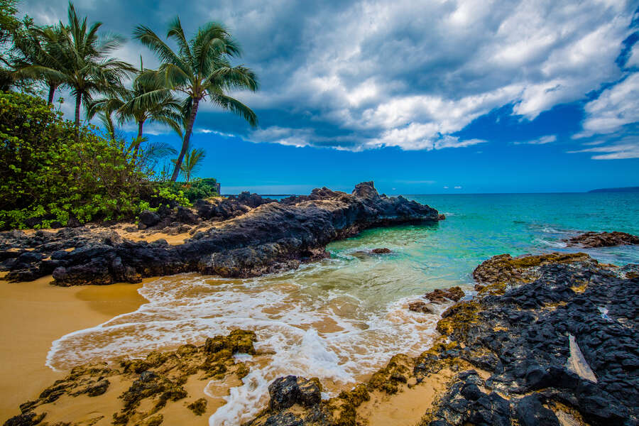 Alaska Airlines Flight Deal 2021: Get $99 Flights to Hawaii Right Now ...
