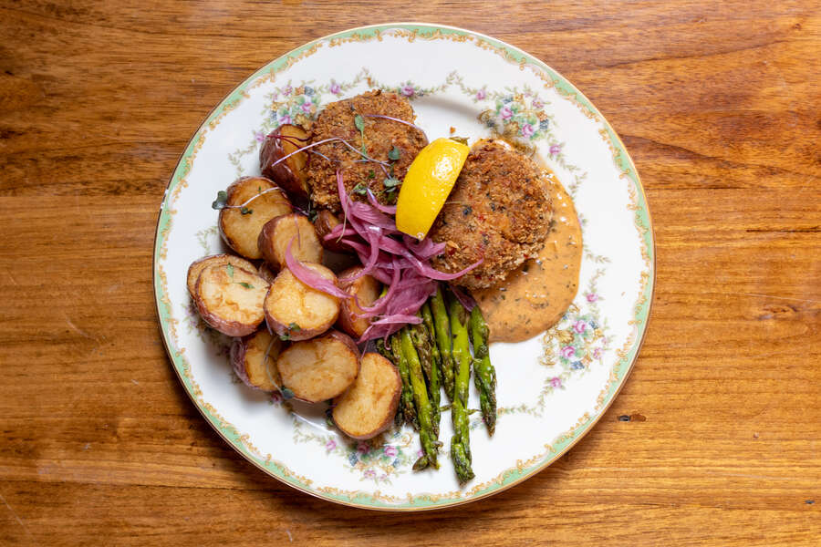 'Crazy Aunt Helen’s' Washington DC: Your New Go-To Neighborhood Spot ...