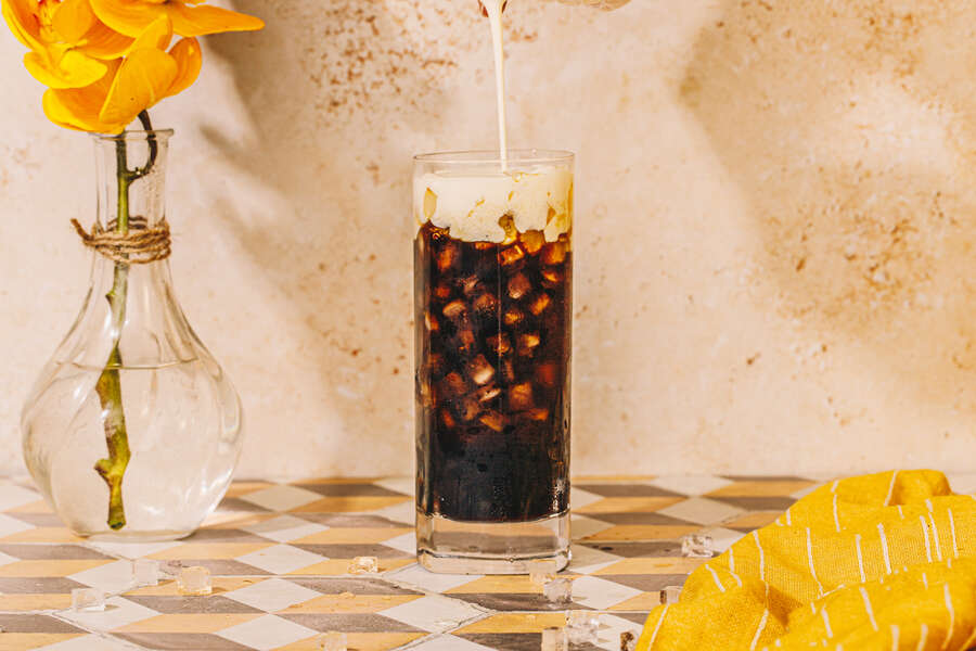 TikTok Mini Ice Cube Trend: Why Tiny Ice Cubes and Trays Are Popular ...