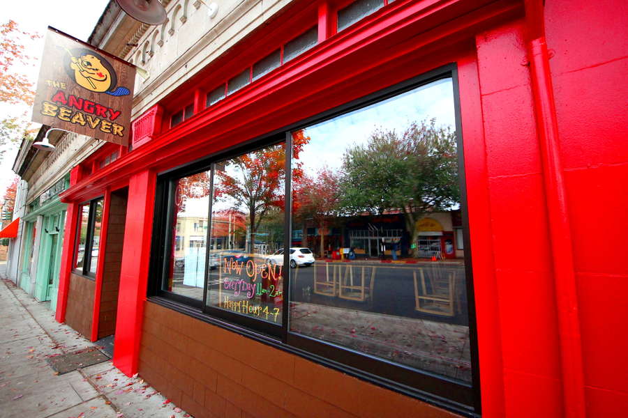 The Angry Beaver - Drink - Thrillist Seattle